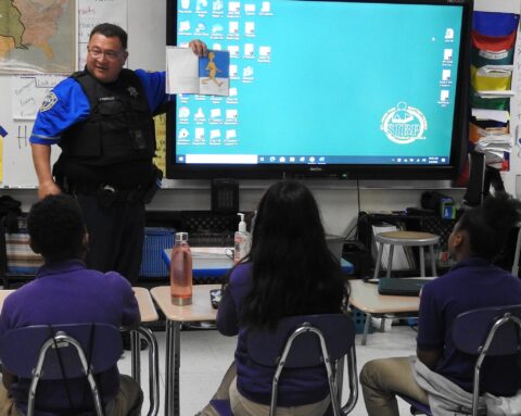 Officers Read, Read, Read With Students | St. John Parish Sheriff's Office